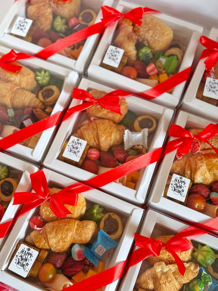 Breakfast Gift Plus Box